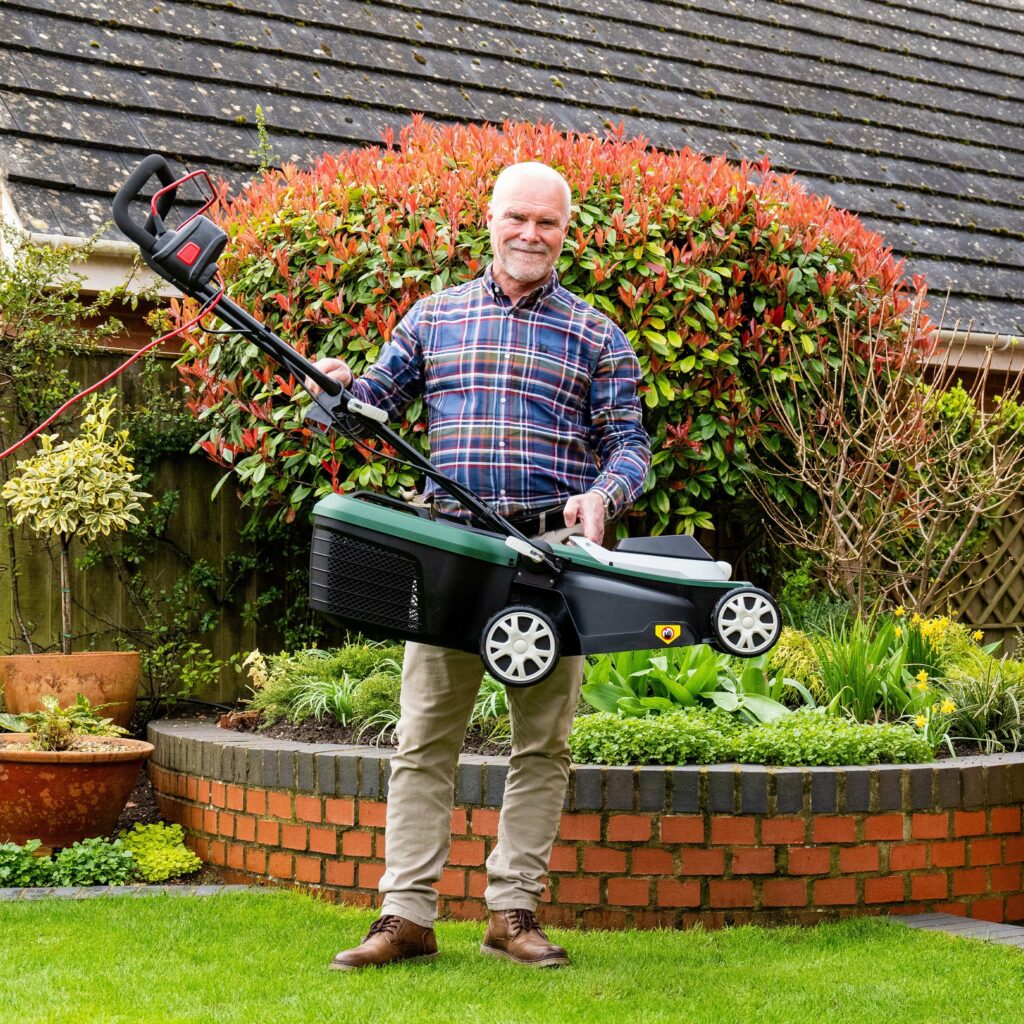 Webb Classic 36cm 14 Electric Rotary Lawnmower Hillier