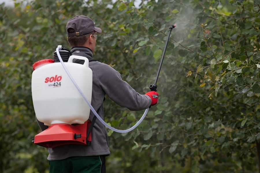 SOLO 16 Litre Backpack Pressure Sprayer – 4 Bar - Hillier